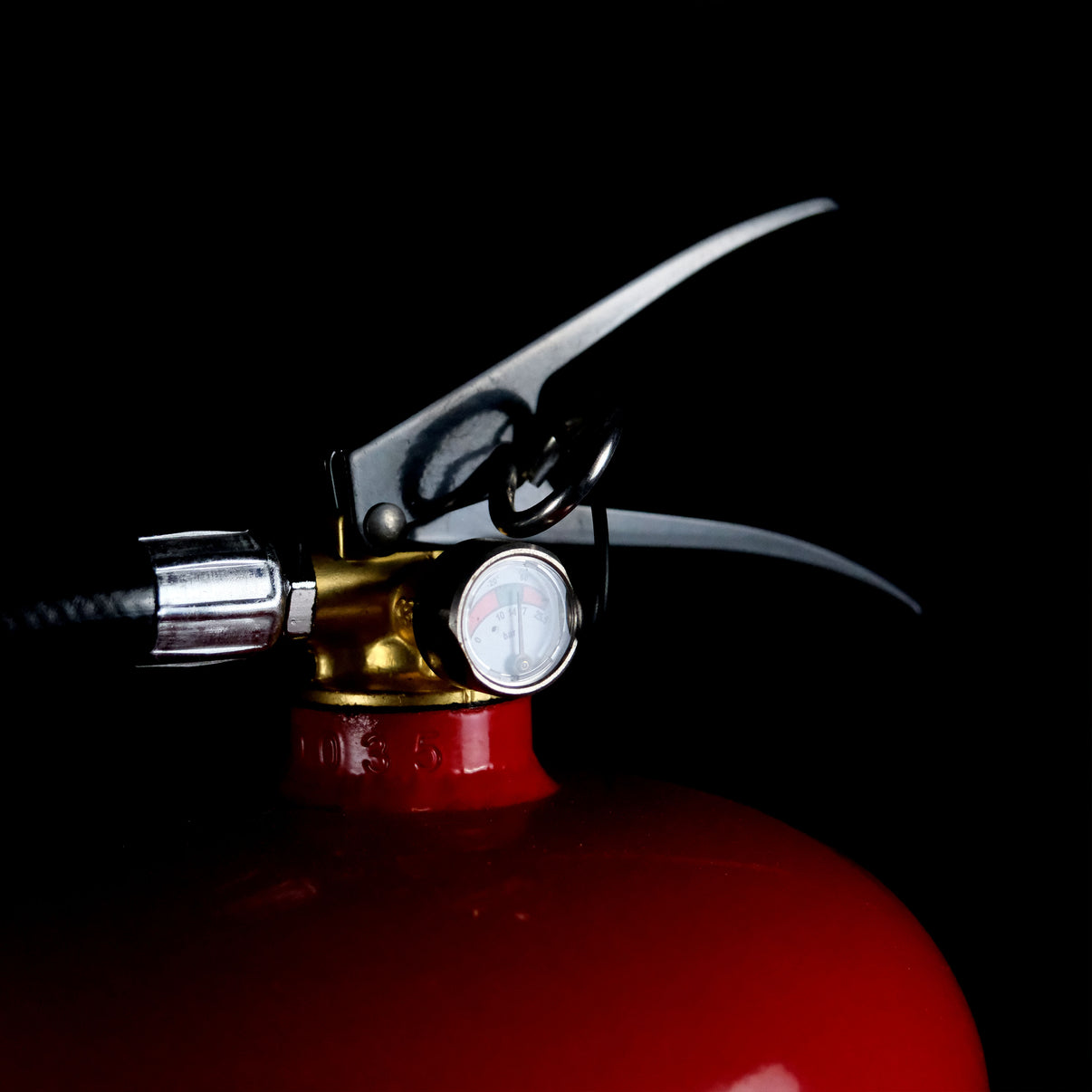 ABC Stored Pressure Fire Extinguisher (6kg) – COMBAT Brand Fire ...