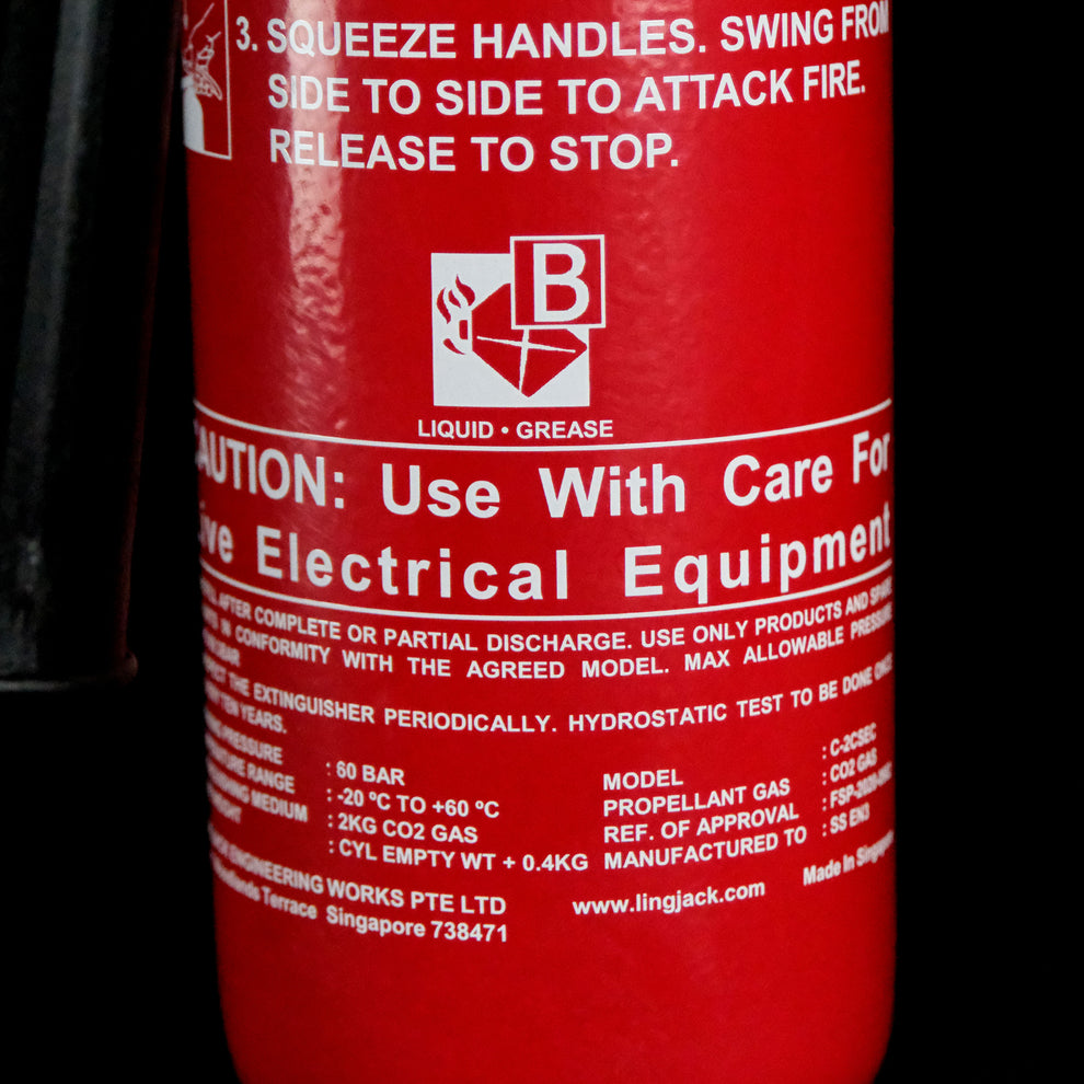 CO2 Stored Pressure Fire Extinguisher (2kg) – COMBAT Brand Fire ...